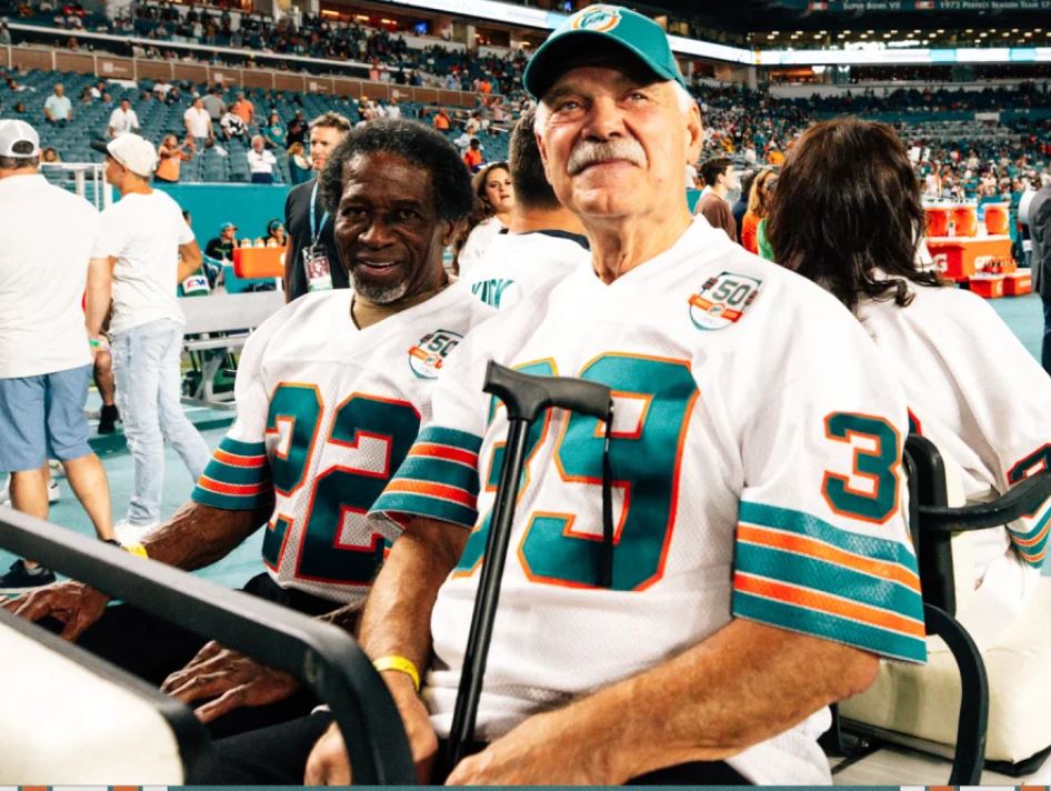 Dolphins Beat Steelers - Dolphins Thirsty - Dolphins Thirsty